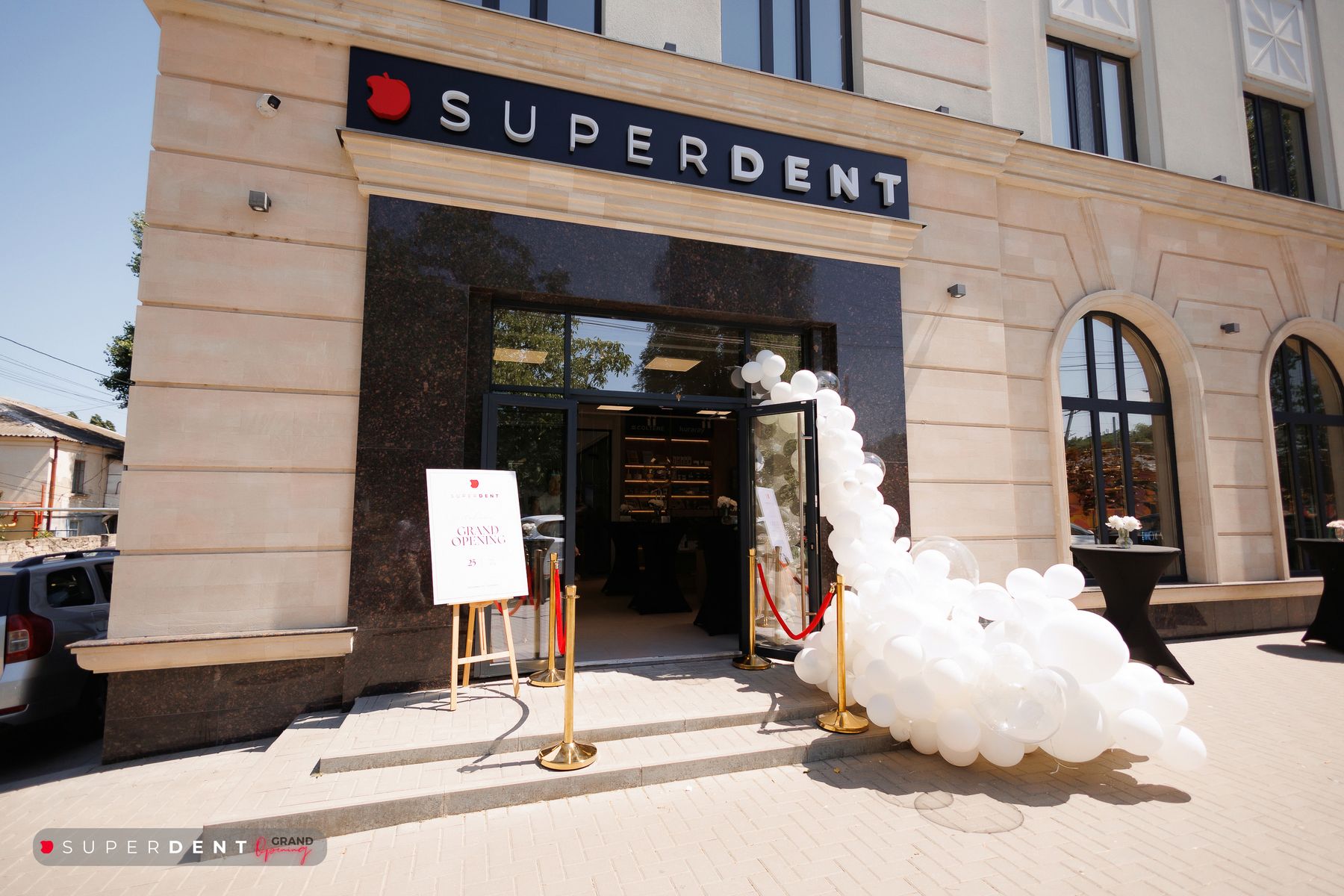 Magazinul Super-Dent